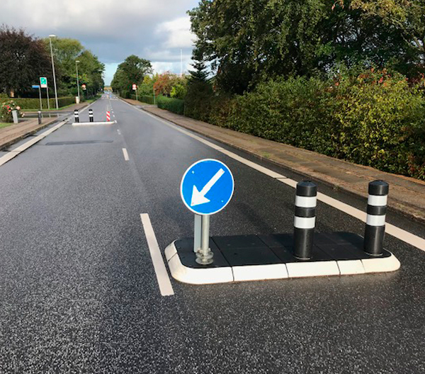 Helleanlæg Mini 150x150x10cm incl. skruer/plugs (excl. pullert/skilt) - Helle Mini - Saferoad ...